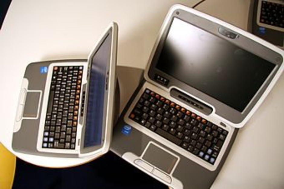 เพื่อนๆ มารู้จัก Netbook กันดีกว่า - ข้อมูลมีประโยชน์ : ความแตกต่าง ...